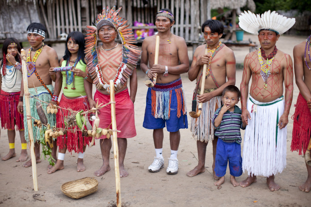 O resgate da tradição Huni Kuin - Amazônia Latitude